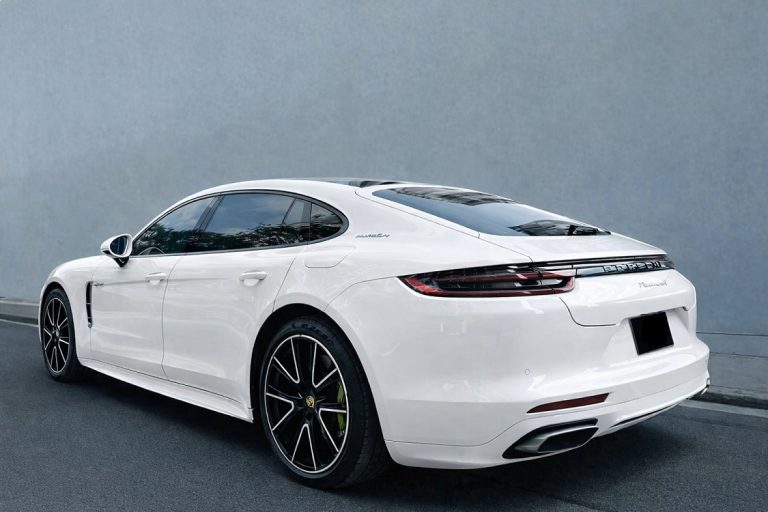 Rent Porsche Panamera in Bangkok – Wrapped in Bold Pink Style